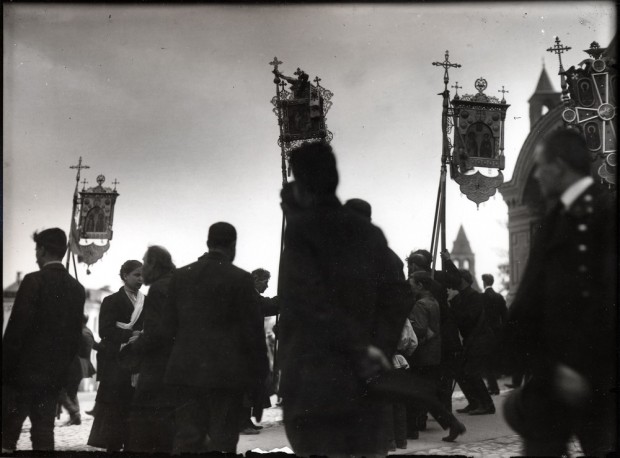 Procession of the Beatification Ceremony, Red Square, Moscow - - Browse ...